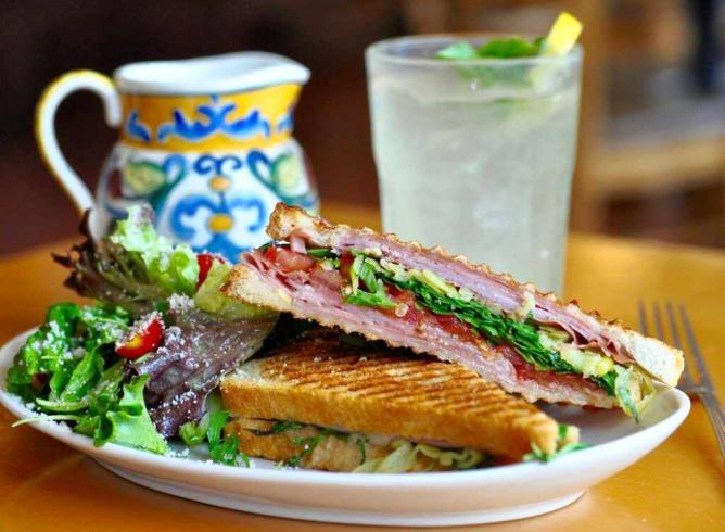 The 10 Best Restaurants In 50th And France, Minneapolis