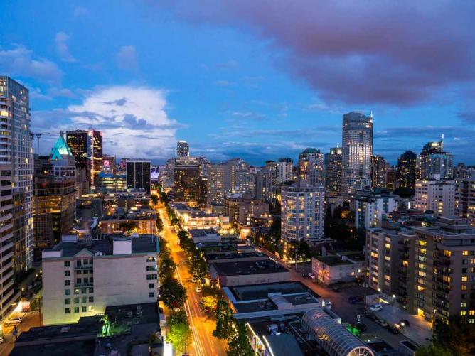 The Top Things To Do In Robson Street, Vancouver
