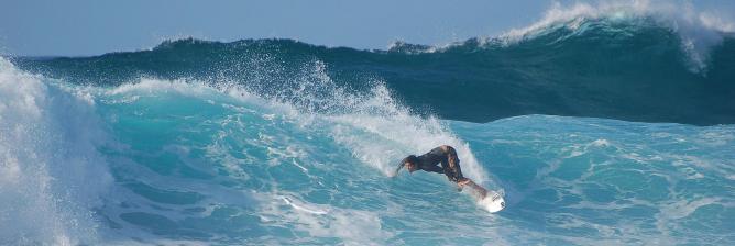 The 5 Best Surf Spots in Honolulu