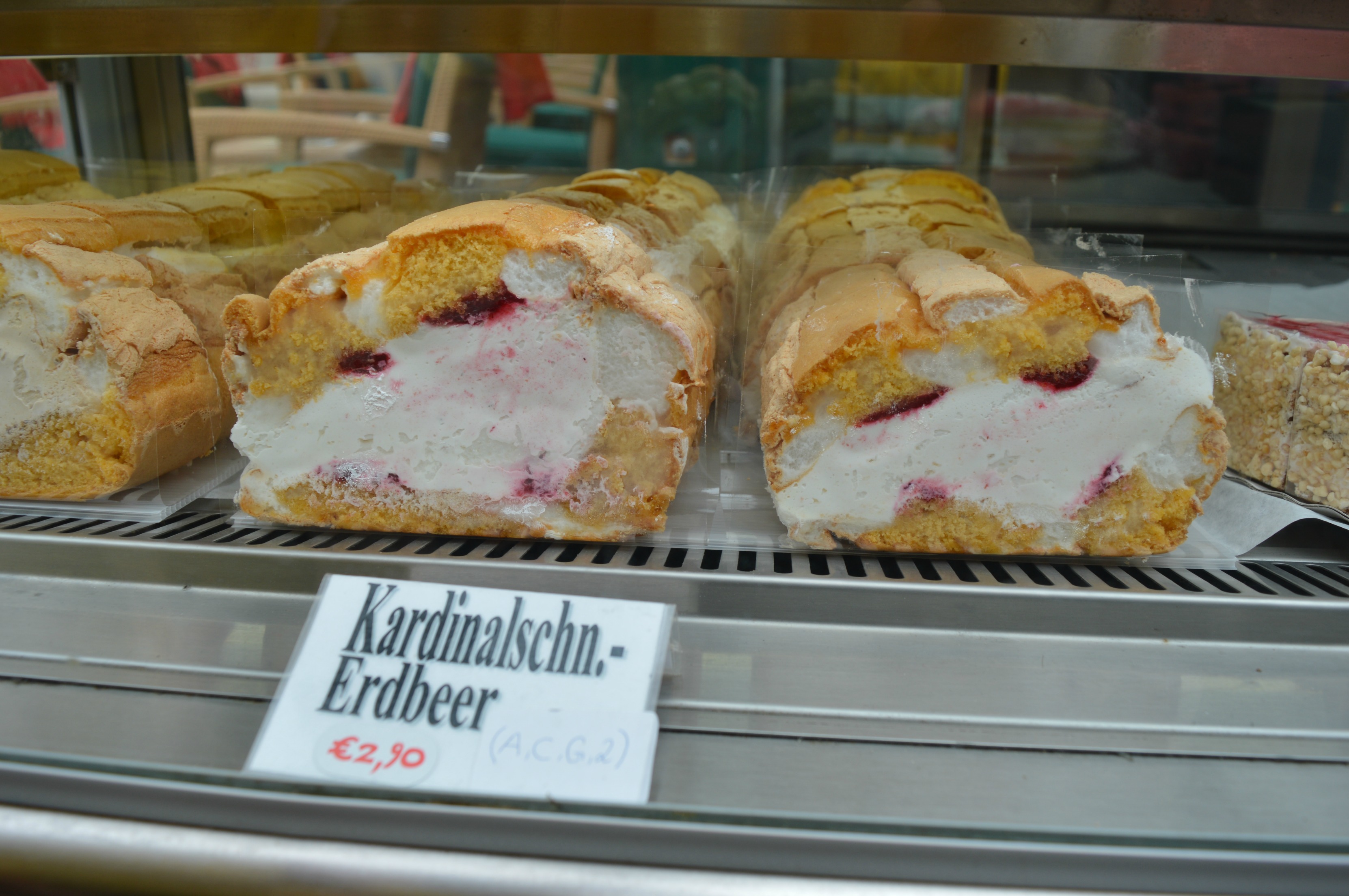 The Top Must-Try Cakes And Pastries From Vienna