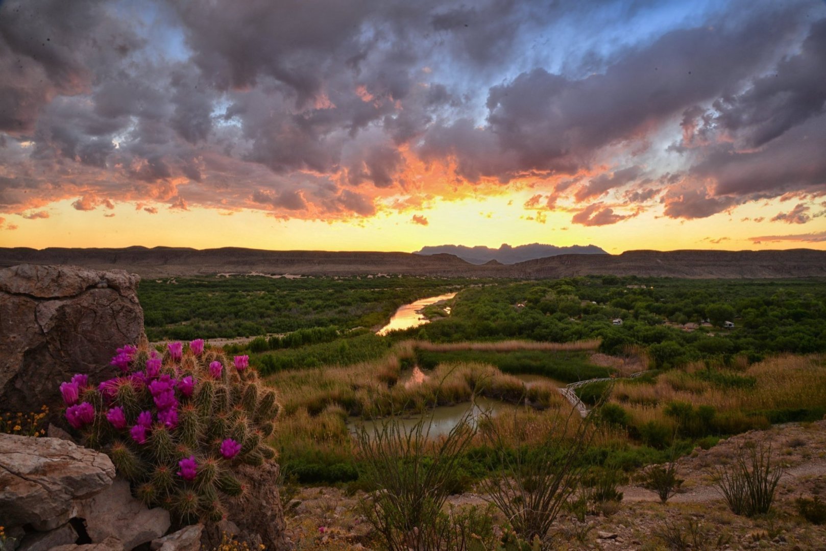 17 Stunning Photos Of Texas' Big Bend National Park