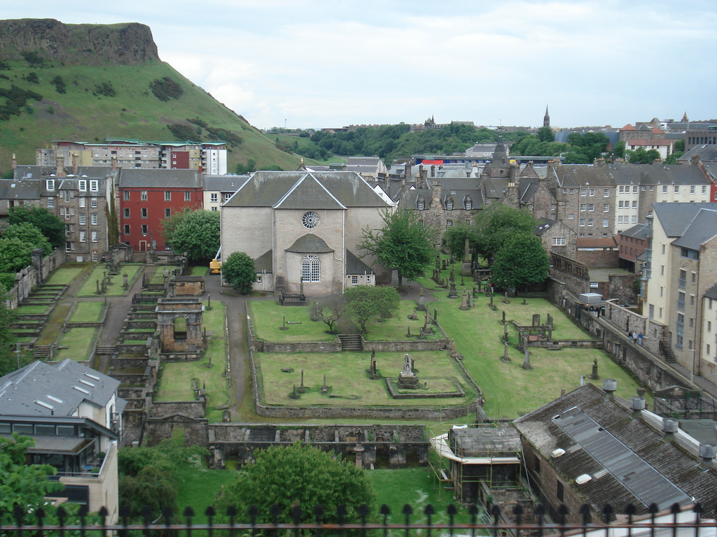 The Most Historic Cemeteries To Explore In Edinburgh