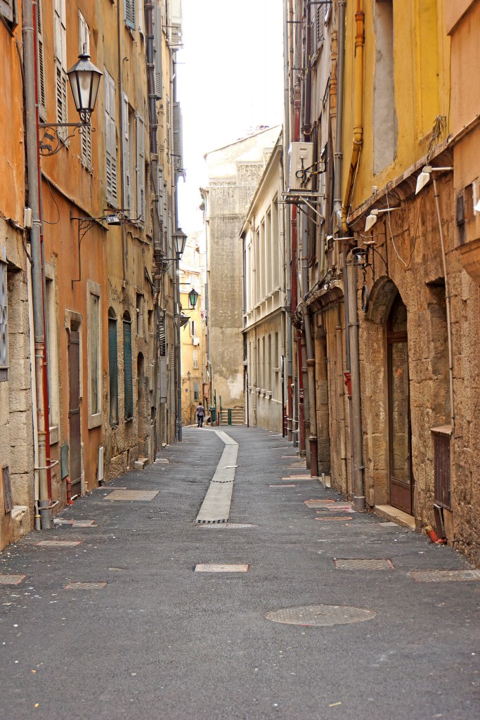 18 Stunning Shots of Architecture in Nice, France