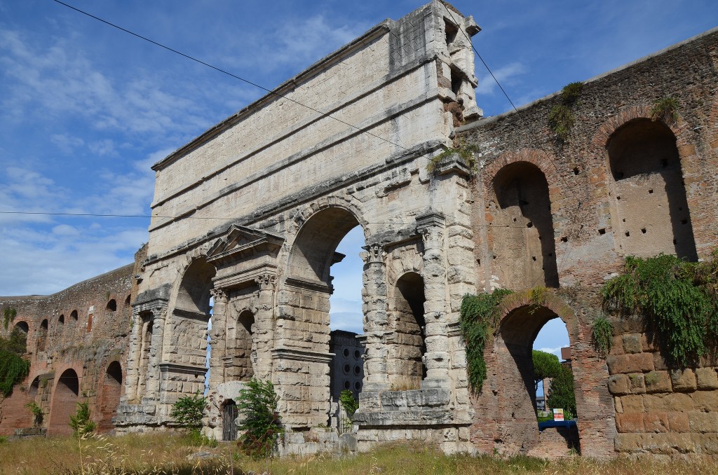 A Brief History of Rome's City Walls