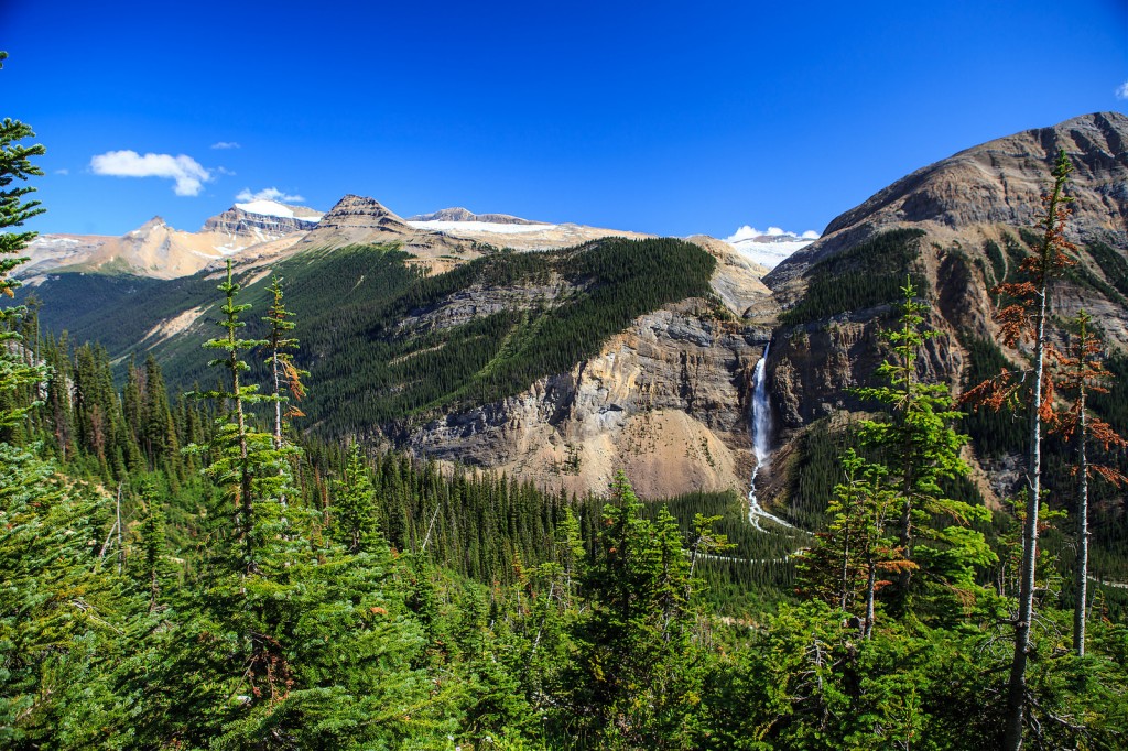 15 Must-Visit Attractions in Western Canada
