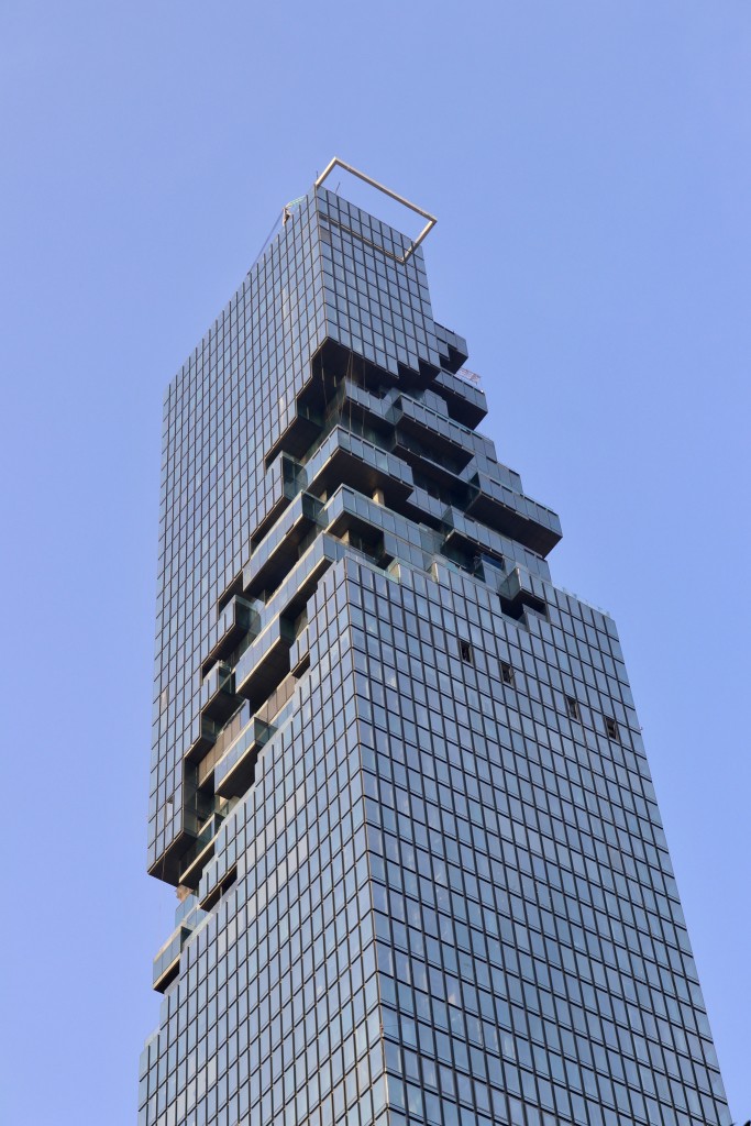 A Walking Tour of The Bang Rak Neighbourhood in Bangkok