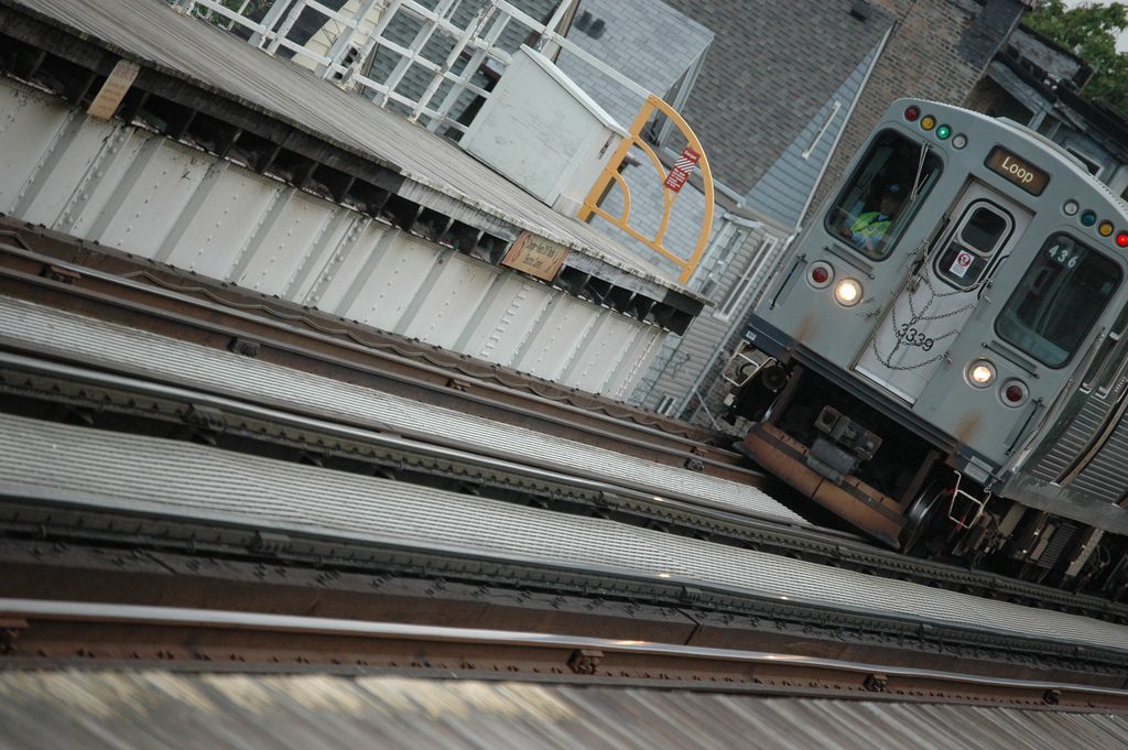 Here's Why Downtown Chicago Is Called "the Loop"