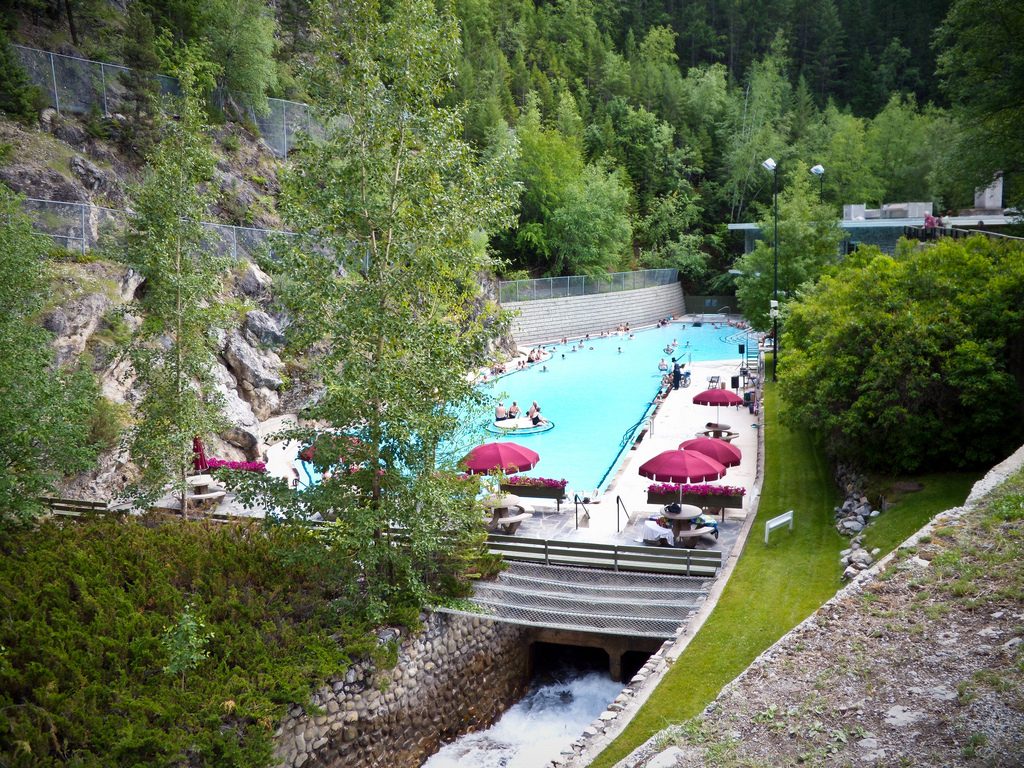 16 of the Most Amazing Hot Springs in Canada