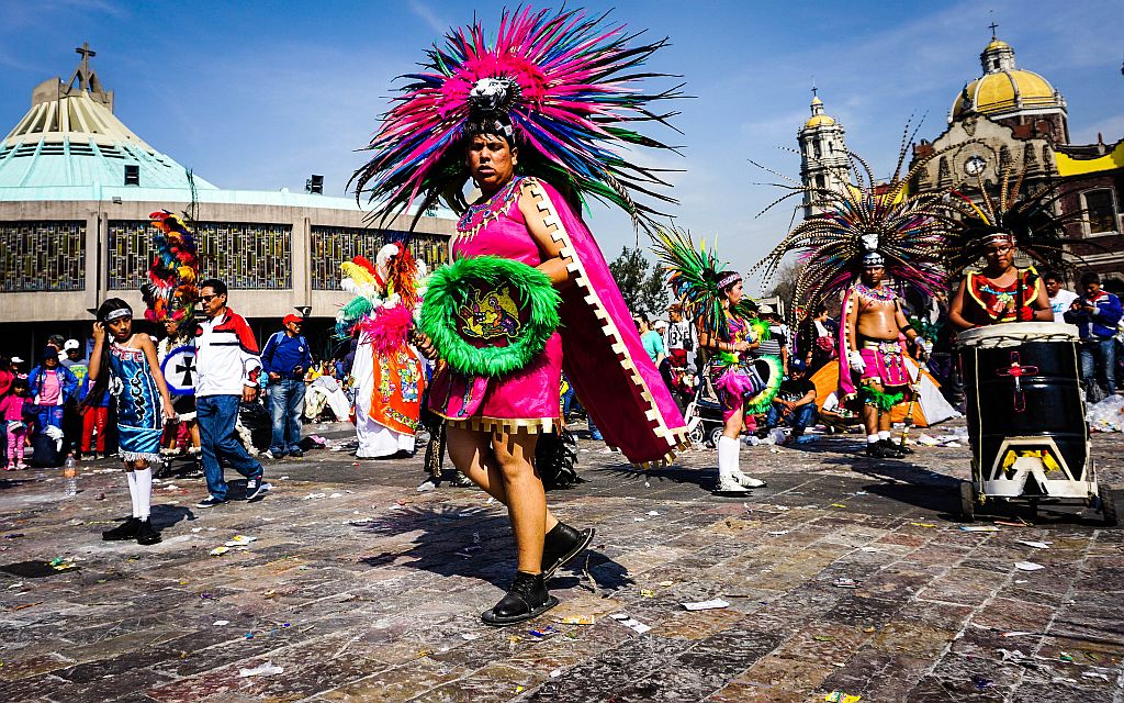 Where to Find Traditional Aztec Dance Shows in Mexico City