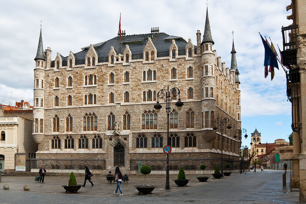 Where to Find Gaudí's Buildings Outside of Barcelona