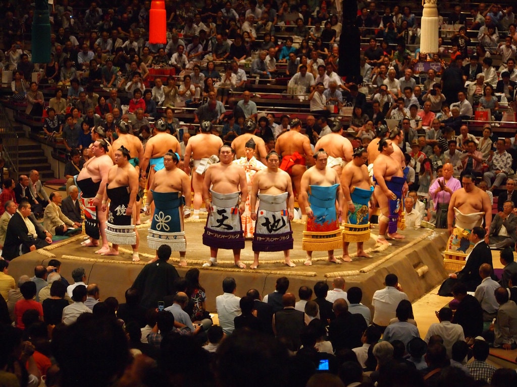 Where, When and How to Watch Sumo in Japan