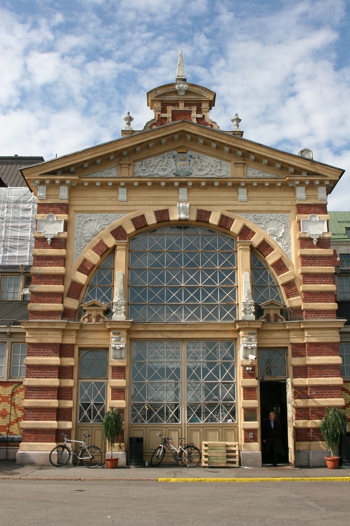 An Essential Guide to Helsinki's Market Square