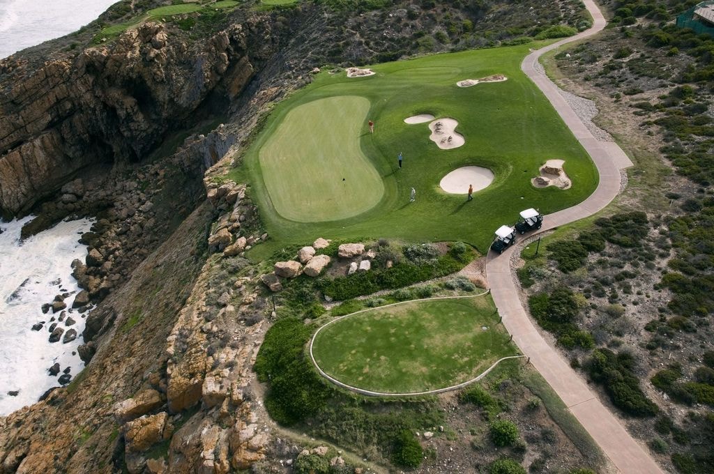 11 Scenic Golf Courses in South Africa