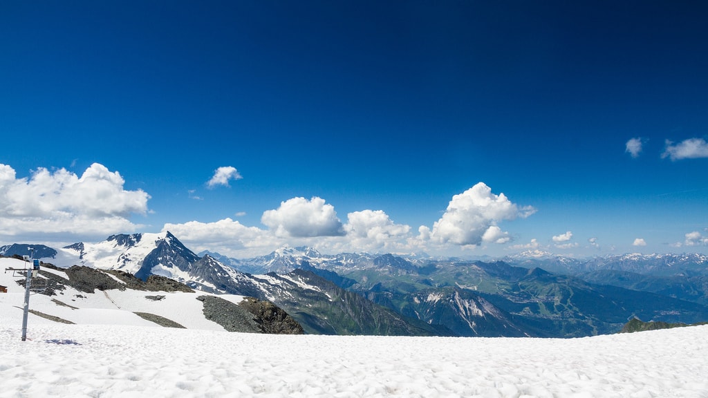 10 Things to Do in the French Alps if You Don't Like Skiing