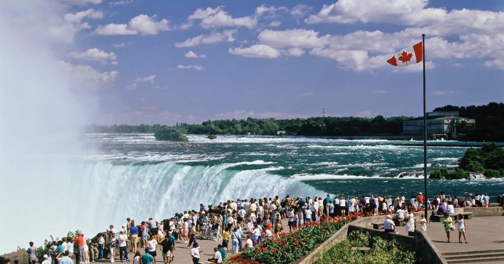 How To Explore the Niagara Region