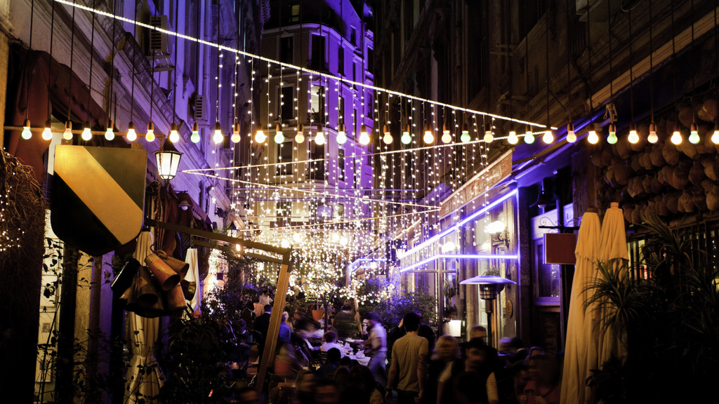 Have a Drink at These Trendy Bars in Istanbul