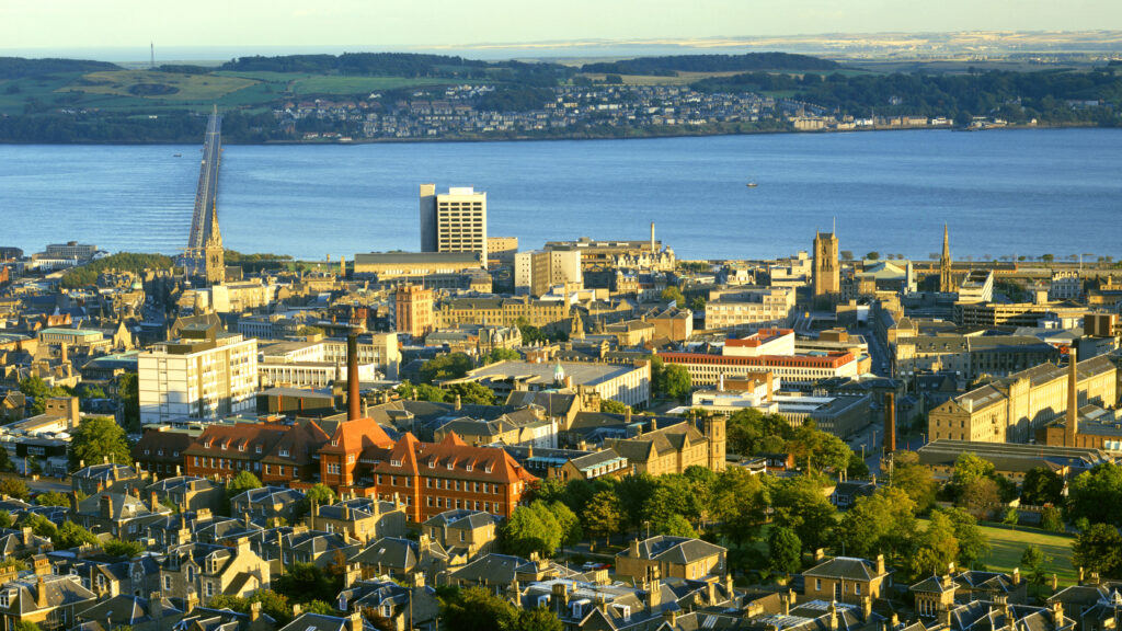 Top Things to Do and See in Dundee Top Things to Do and See in Dundee