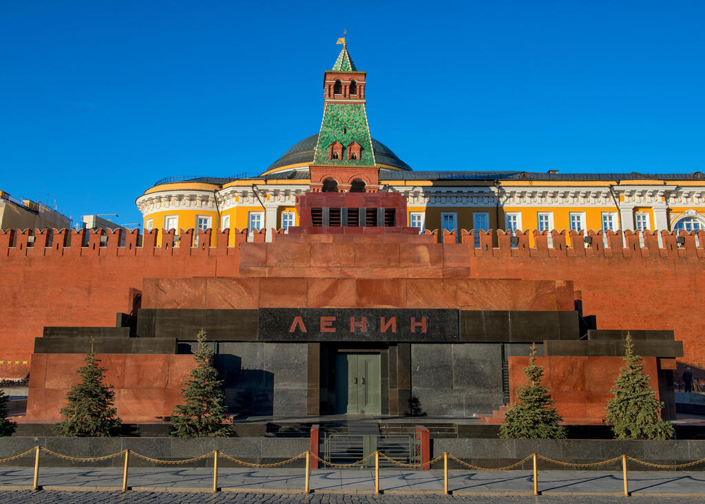 Famous Corpses You Can Still See Today