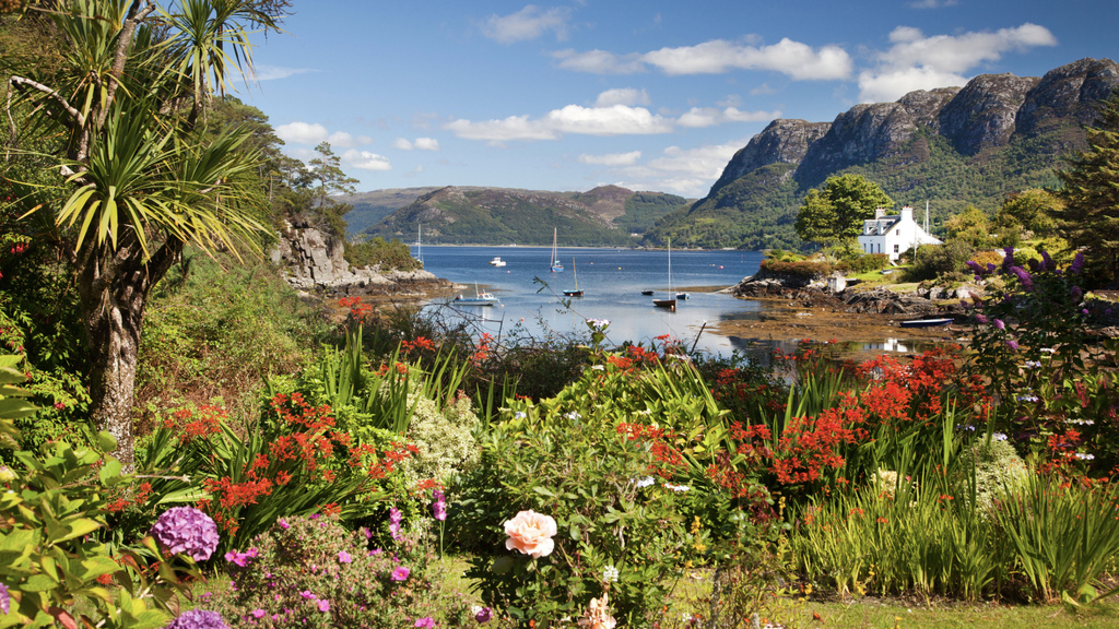 Must-Visit Attractions in the Highlands