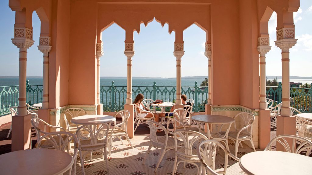 A Guide to Sailing in and Around Cuba