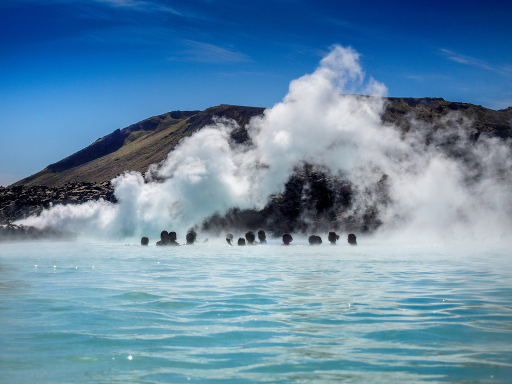 The Top Geothermal Pools and Natural Hot Springs Around the World